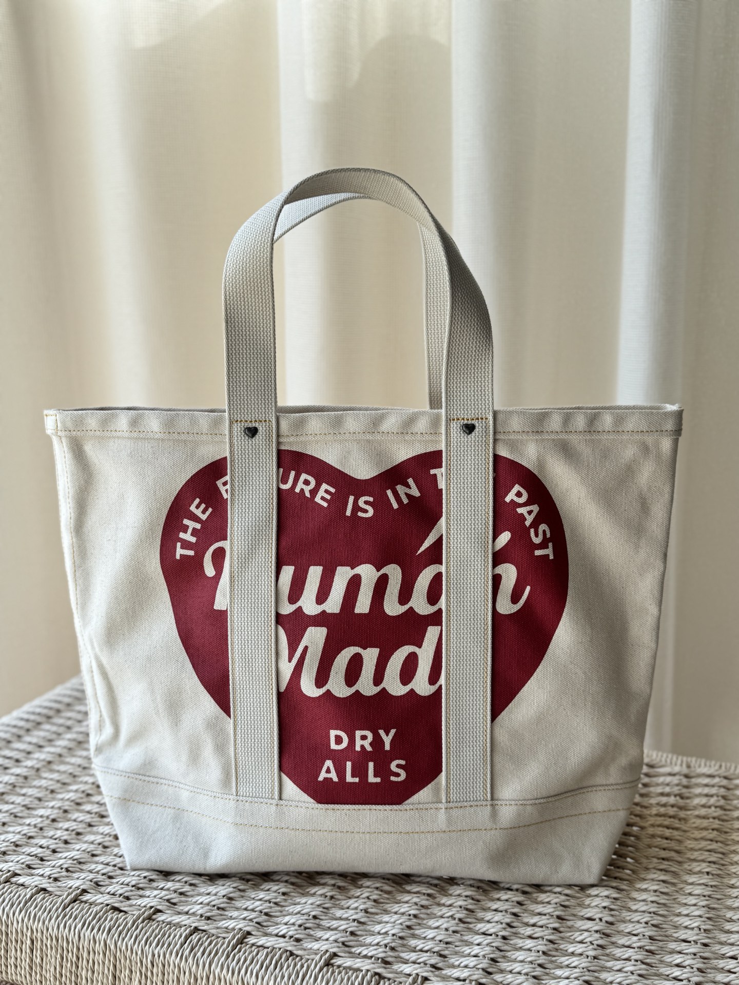 HUMAN MADE Heart-Graphic Canvas Tote Bag Small & Large | Shopee Thailand