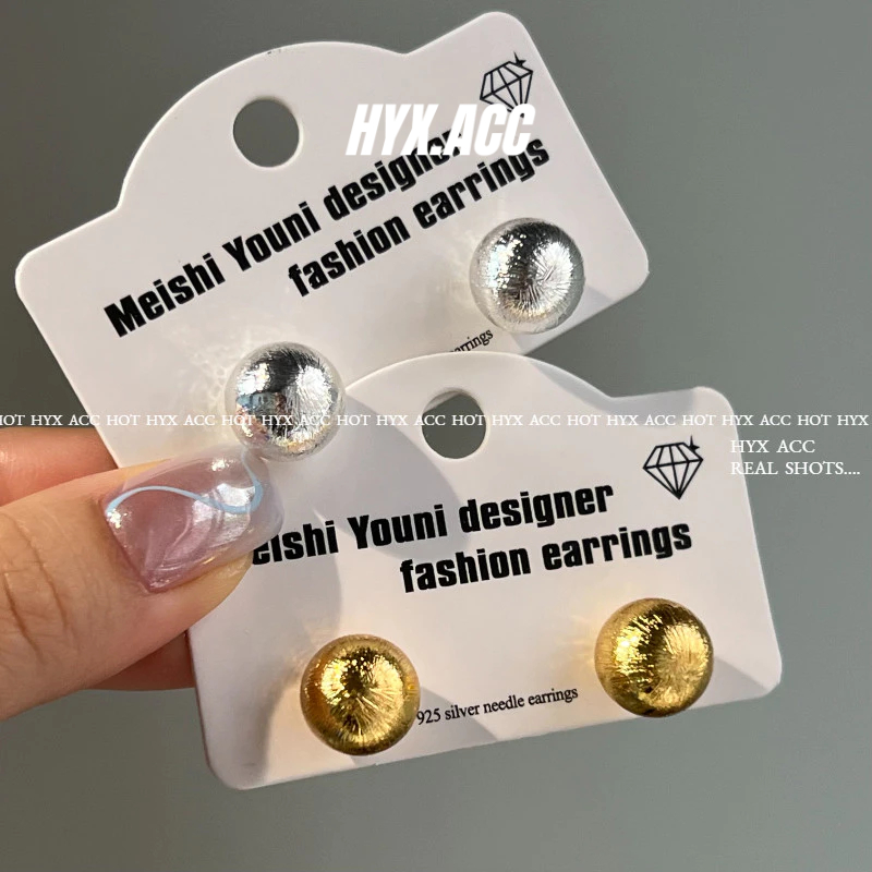 ต่างหูผู้หญิง American Retro Sweet Cool บุคลิกภาพแปรง Texture รอบต่างหู 18K Gold 12mm | Shopee ...