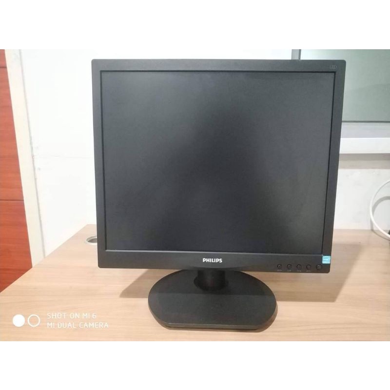 จอคอมมือสอง Monitor Philips 17" Square รุ่น 17S4L ภาพสว่างคมชัดมาก ...