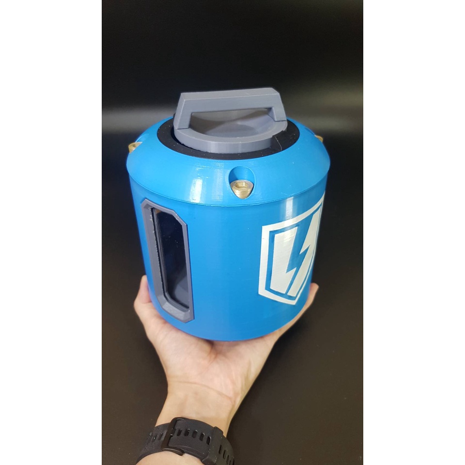 Shield Battery from APEX Legend เป็นโคมไฟตั้งโต๊ะและคอสเพล ขนาด 1/1 ...