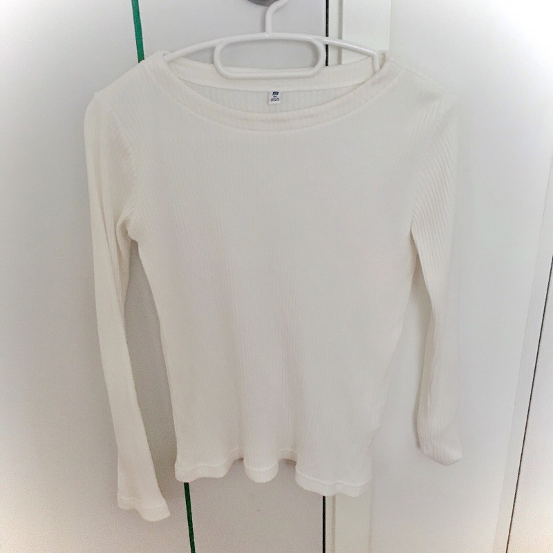 เสื้อสีขาวแขนยาว ผ้าดี งานUniqlo ไซส์150 ค่ะ | Shopee Thailand