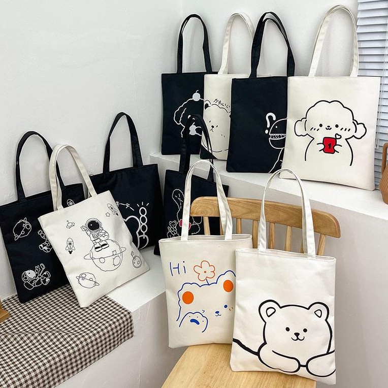 (B-617)Bp กระเป๋าถือ คล้องไหล่ ผ้าแควาส แนวสตรีท ลายน่ารักๆ | Shopee ...