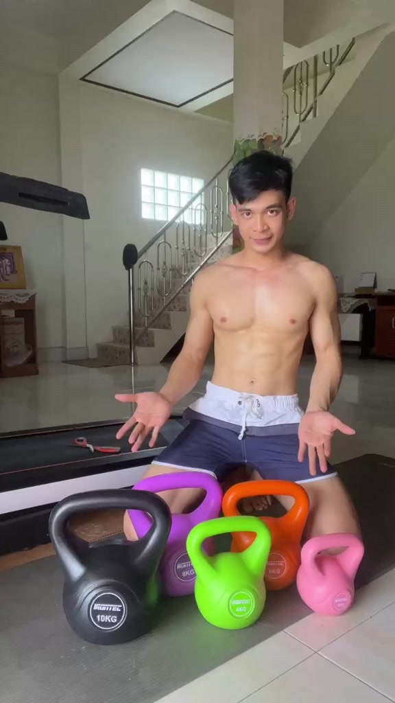 เคตเทิลเบล Kettlebell น้ำหนัก 2 กิโล - 12 กิโล ลูกตุ้มยกน้ำหนัก ดัมเบลลูกตุ้ม IRONTEC | Shopee ...