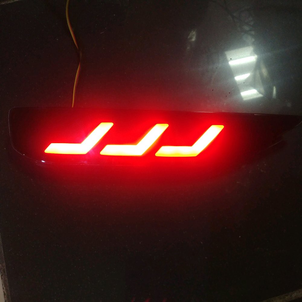 MERAH Mitsubishi xpander Exceed / sport / สุดยอดไฟกันชนหลังสะท้อนแสง ...