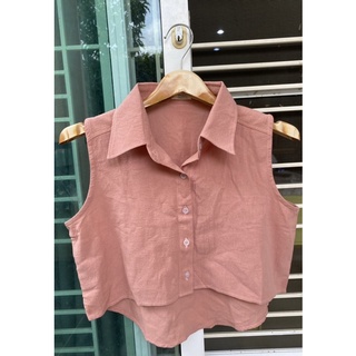 เสื้อครอปคอปก แขนกุด (แบรนด์ KHUN POOM) | Shopee Thailand