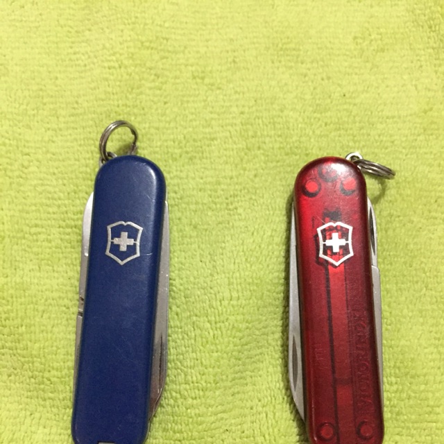 มีพับ victorinox sd classicมือสอง1คู่ น้ำเงิน แดงใส | Shopee Thailand