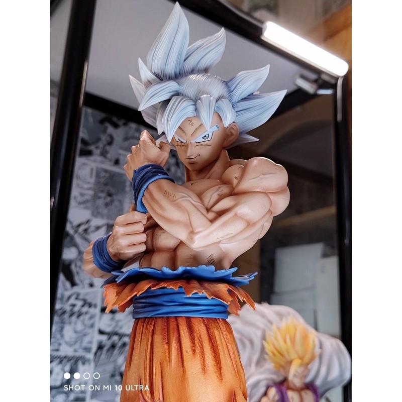 Goku UI 1:4 Figure Class | Shopee Thailand