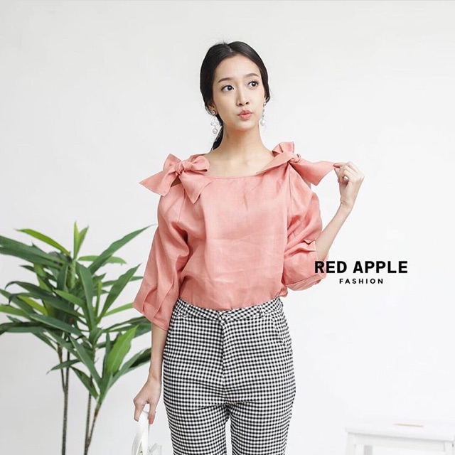 เสื้อ ผูกโบว์ redapple | Shopee Thailand