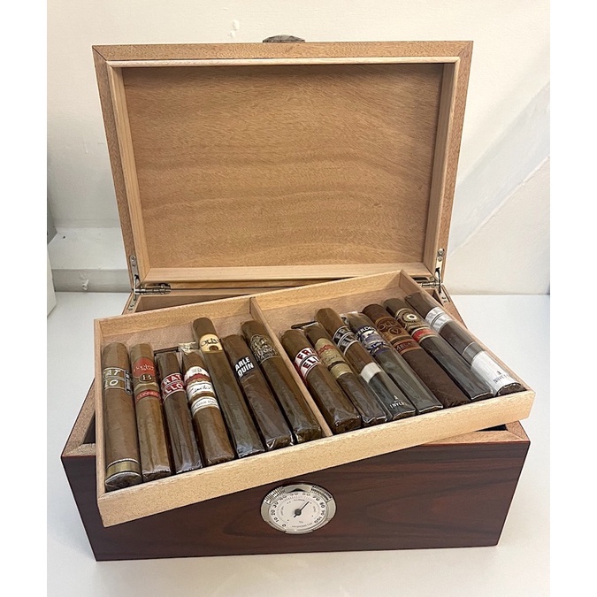 Desktop Humidor, Dark Red Wood | Shopee Thailand