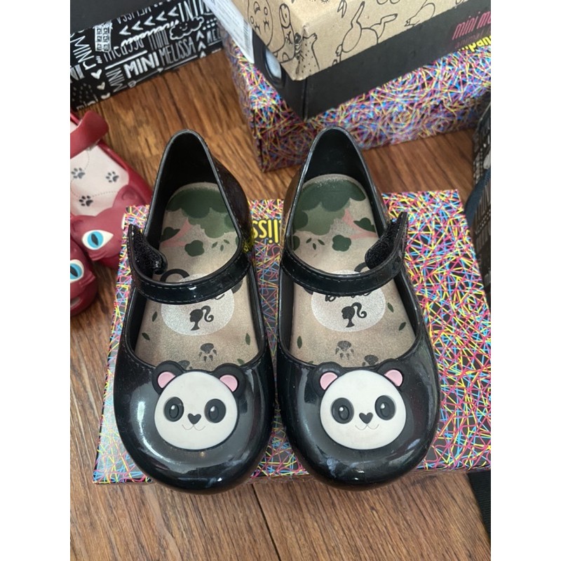 รองเท้าแพนด้า Barbie US8 มือสอง | Shopee Thailand