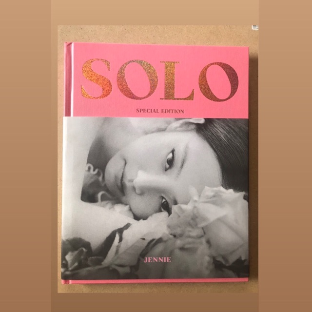 Photobook jennie solo limited edition | Shopee Thailand