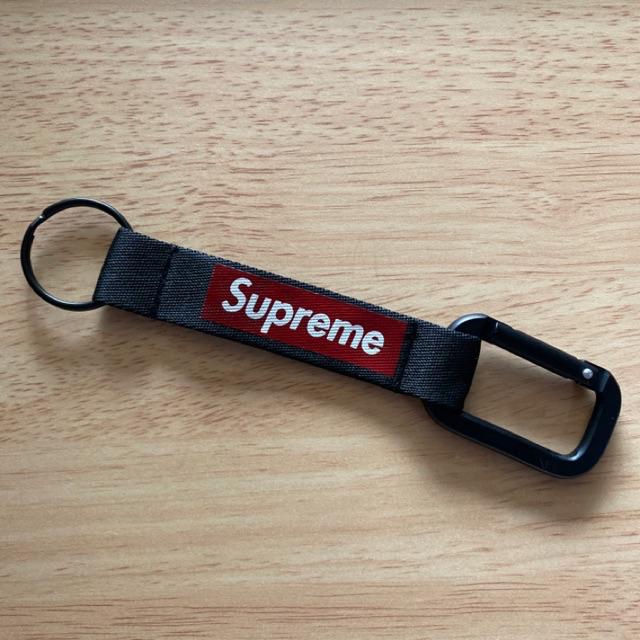พวงกุญแจ DHL VOLCOM OHLINS PIAGGIO VESPA SUPREME Keychain Key | Shopee ...