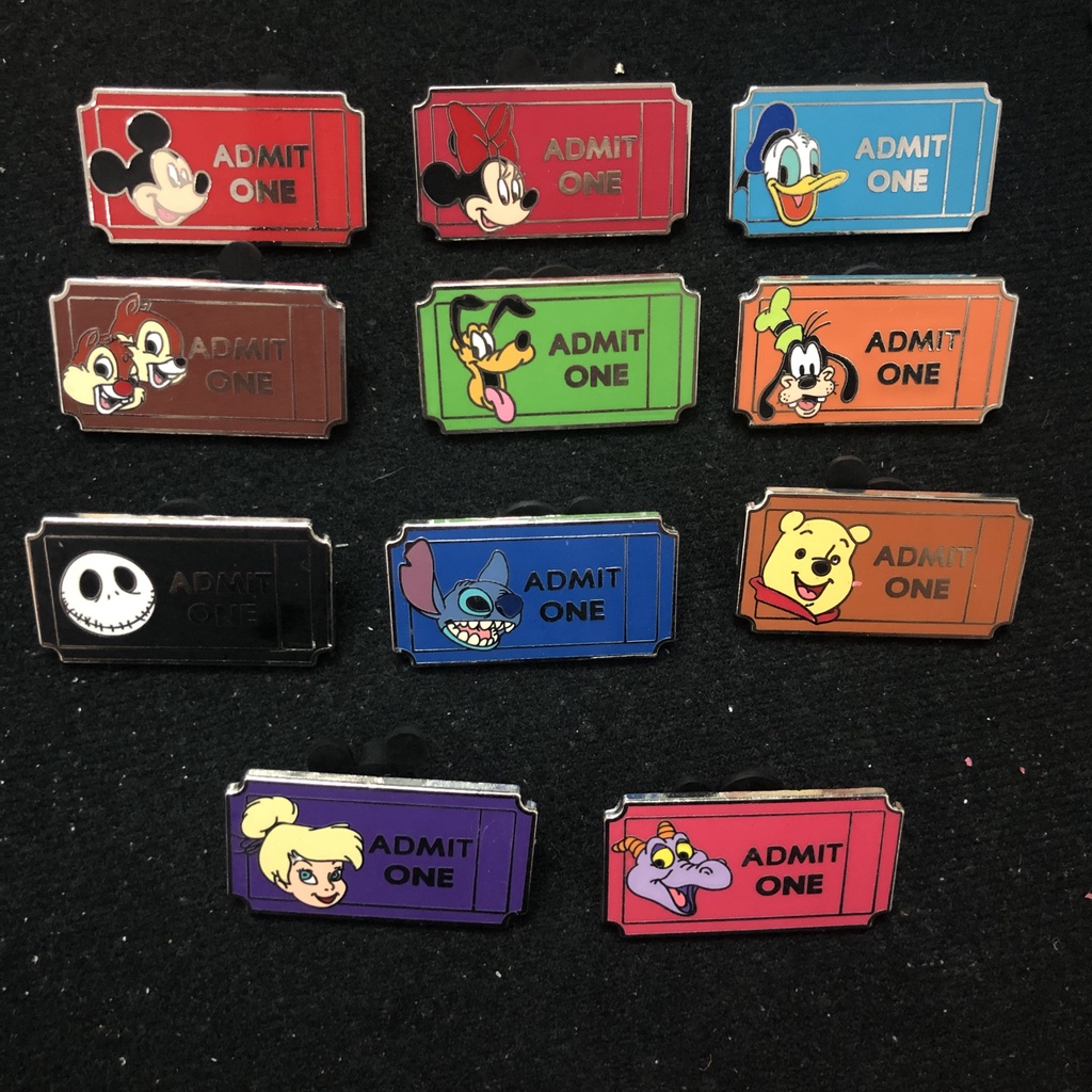 Disney Badge disney pin Mickey Minnie Goofy Donald Duck Winnie the Pooh ...