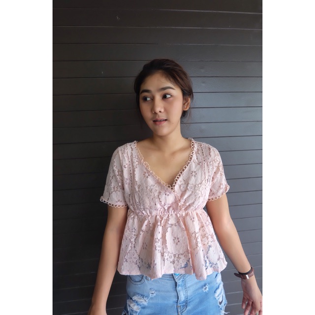โค้ด BAMT ลด100฿ เสื้อลูกไม้ | Shopee Thailand