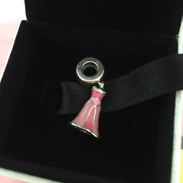 Used pandora Aurora dress charm | Shopee Thailand