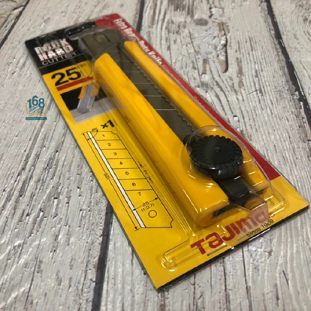 TAJIMA มีดคัตเตอร์ ขนาด 25 มม. 1 ชิ้น รุ่น LC-650 พร้อมใบมีดในตัว ...