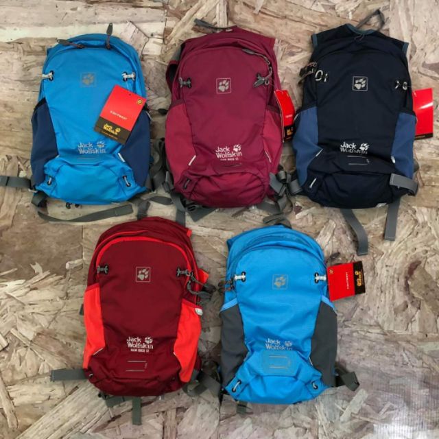 กระเป๋า jack wolfkin hamrock 12L | Shopee Thailand