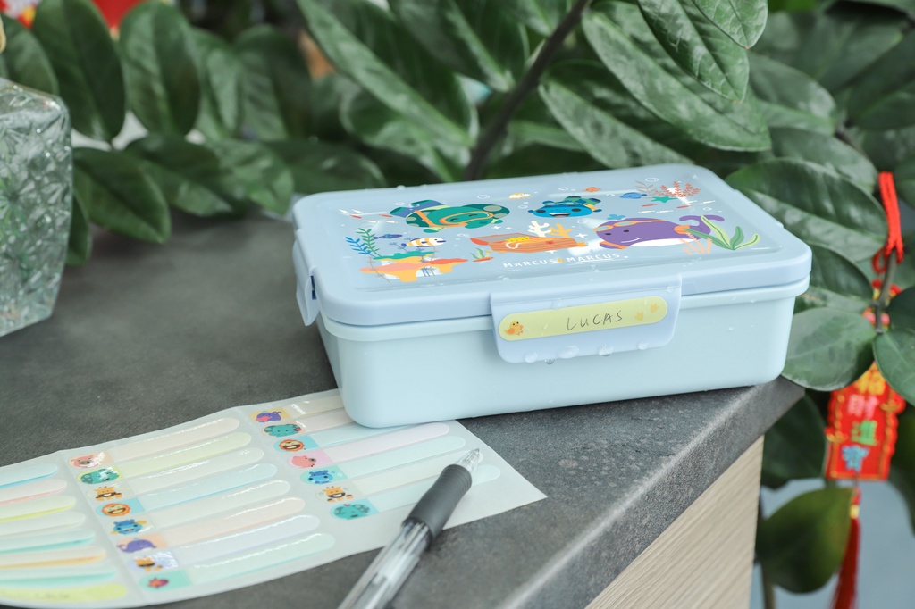 Marcus & Marcus Personalized Name Labels หรือสติ๊กเกอร์ป้ายชื่อกันน้ำ ...