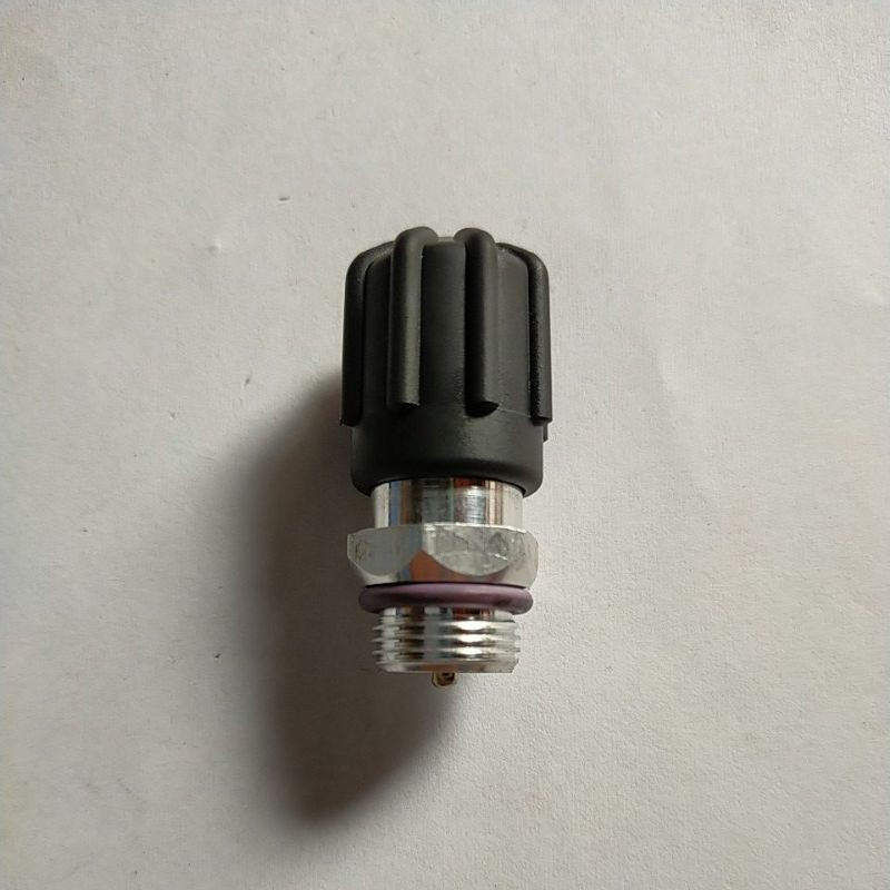 ศรแอร์ด้านLowเป็นของแท้ ใช้น้ำยาแอร์ 134A,รุ่น2 เสื้อศรเป็นอลูมิเนียม ...