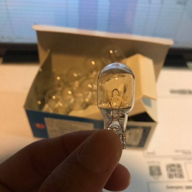 หลอดไฟท้าย หลอดไฟเสียบกลาง osram แท้ T15 w16w 12V 16w สินค้าแบ่งขายนะคะ ...