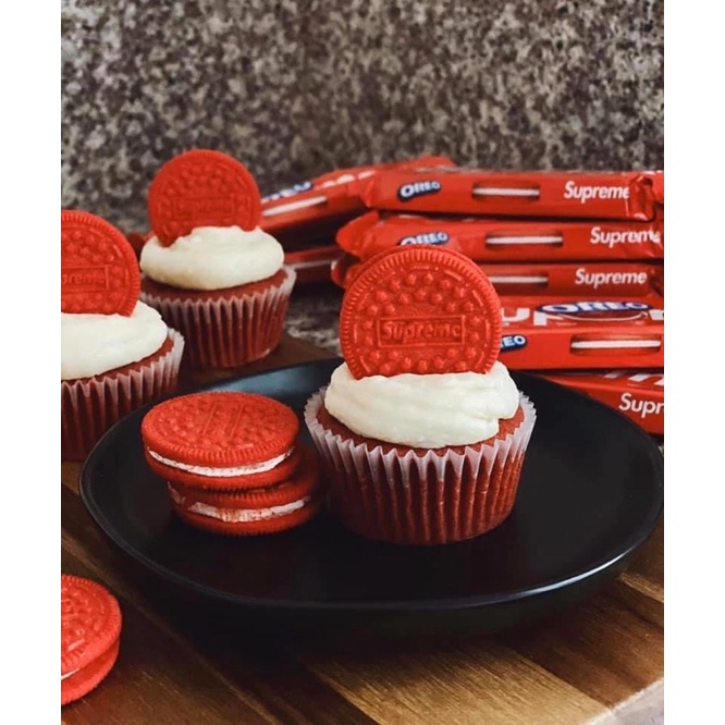 Supreme x Oreo Cookies | Shopee Thailand