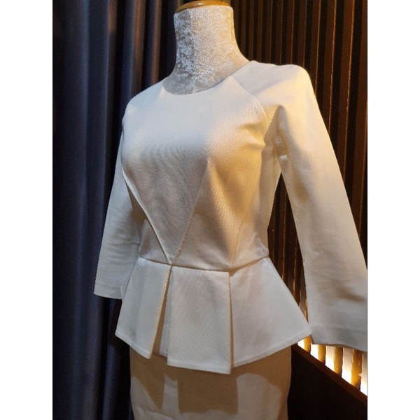 Poem brand แท้ 100% (size 34 เฉพาะเสื้อ) | Shopee Thailand