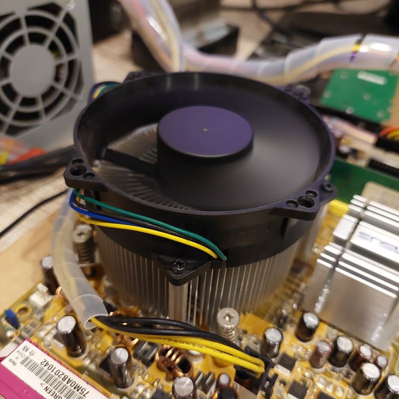 Heatsink Intel socket 775 แบบขันน๊อต มือสอง | Shopee Thailand