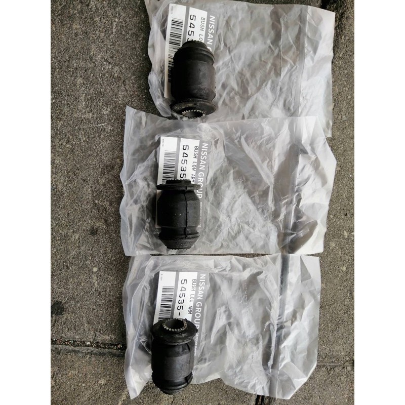 บูชปีกนกตัวเล็กNissan Figaro อะไหล่แท้Nissan อะไหล่หายากตรงรุ่น ...