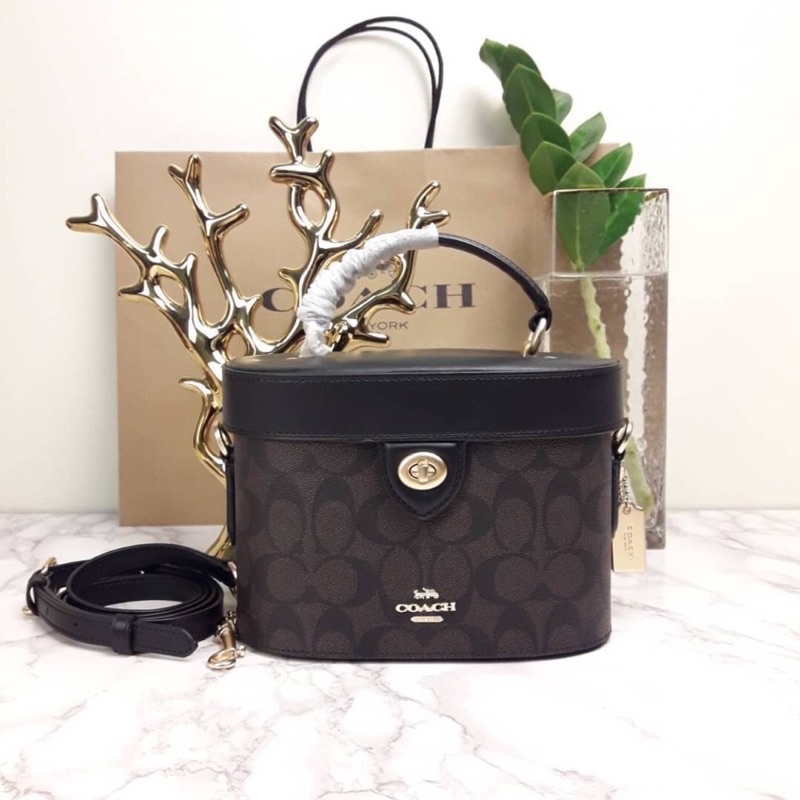 COACH KAY CROSSBODY IN SIGNATURE CANVAS (COACH F78277) | Shopee Thailand