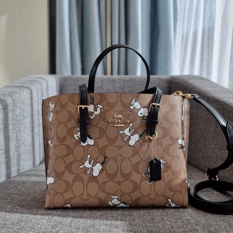 COACH C4250 MOLLIEE TOTE 25 IN SIGNATURE CANVAS WITH SNOOPY | Shopee ...
