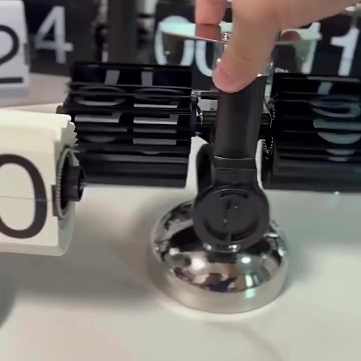 พร้อมส่งจากไทย นาฬิกาตั้งโต๊ะ นาฬิกาควอตซ์ สไตล์เรโทร Flip Over Clock ...