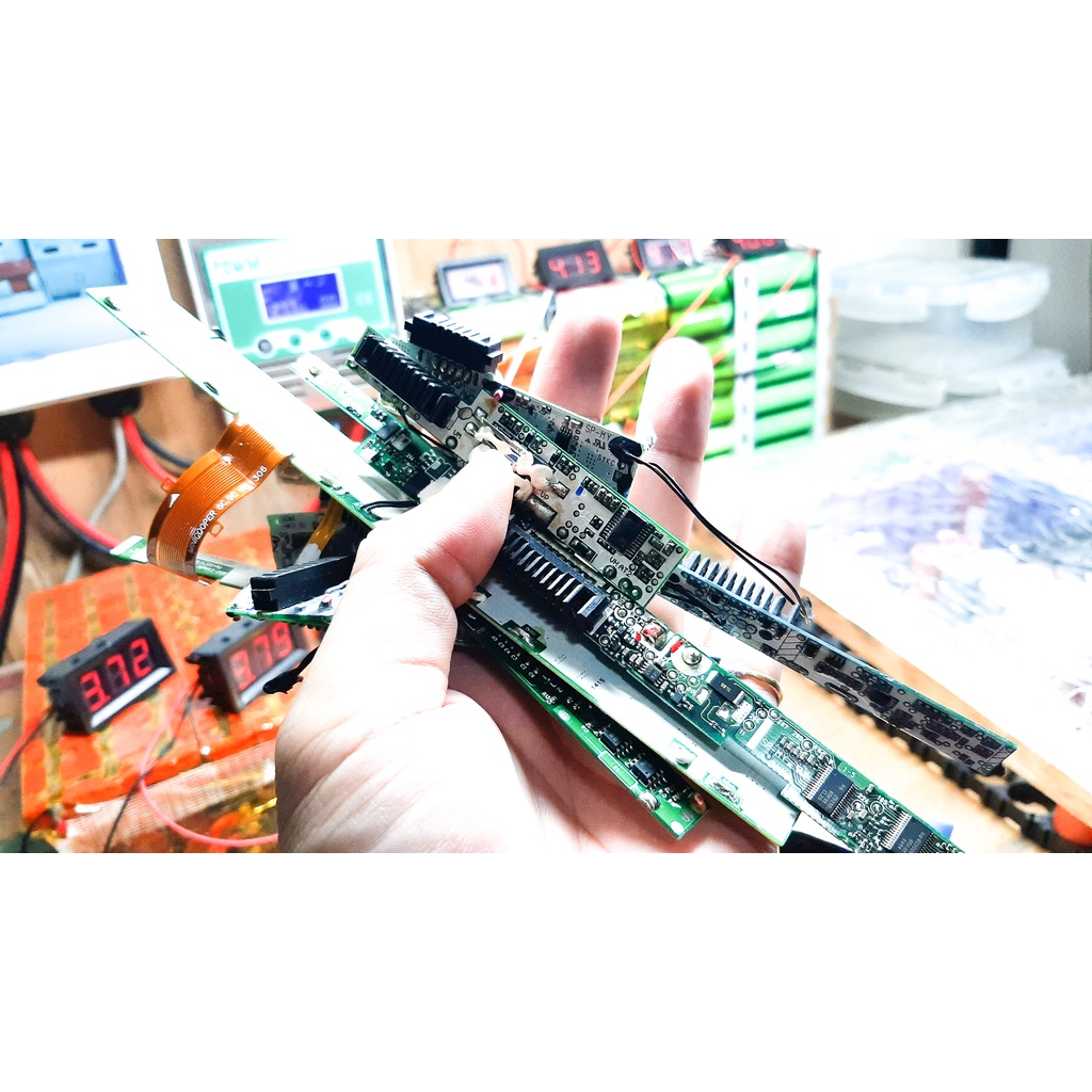 1 บาท แรก[วงจร BMS 3Sและ4S] สำหรับเพื่อนช่าง แกะมาจากแบตโน๊ตบุคที่เสีย ...
