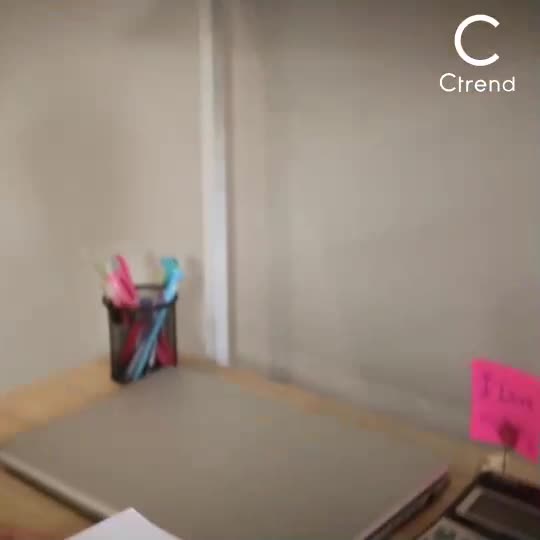 Ctrend โต๊ะทำงานไม้ โต๊ะคอมพิวเตอร์ มีชั้นวาง พร้อมล้อ โครงเหล็กพ่นสีกันสนิม สีขาว รับน้ำหนักได้ ...