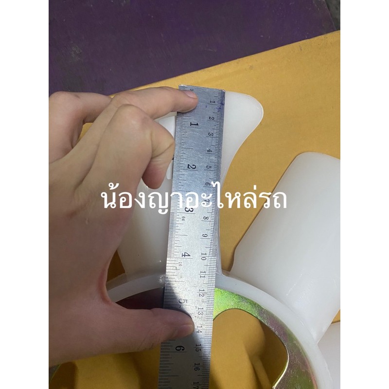 ใบพัดลมหม้อน้ำรถกระบะนิสสัน บิ๊กเอ็ม NISSAN BIG-M , TD25 , D21 , BDI ...