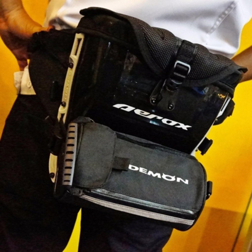 Yamaha กระเป๋าเป้คาดเอว Demon Jet (สีดำ) + ฟรี กระเป๋า Demon เล็ก พร้อม ...