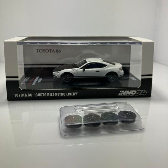 INNO64 No. IN64-GT86-CRL TOYOTA 86 White Customize Retro Livery W ...