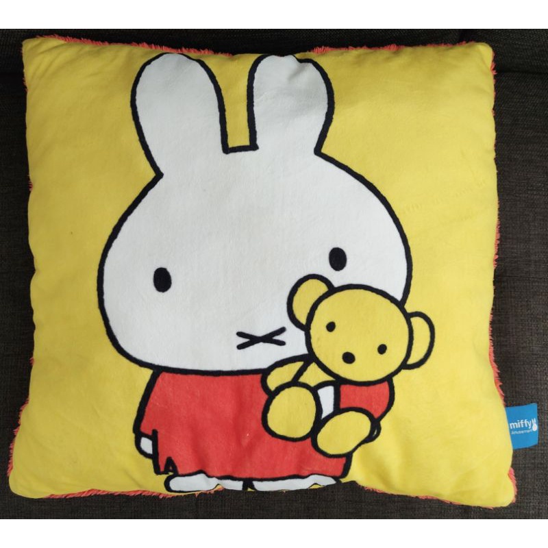หมอนอิง Miffy ใบใหญ่ 18" | Shopee Thailand
