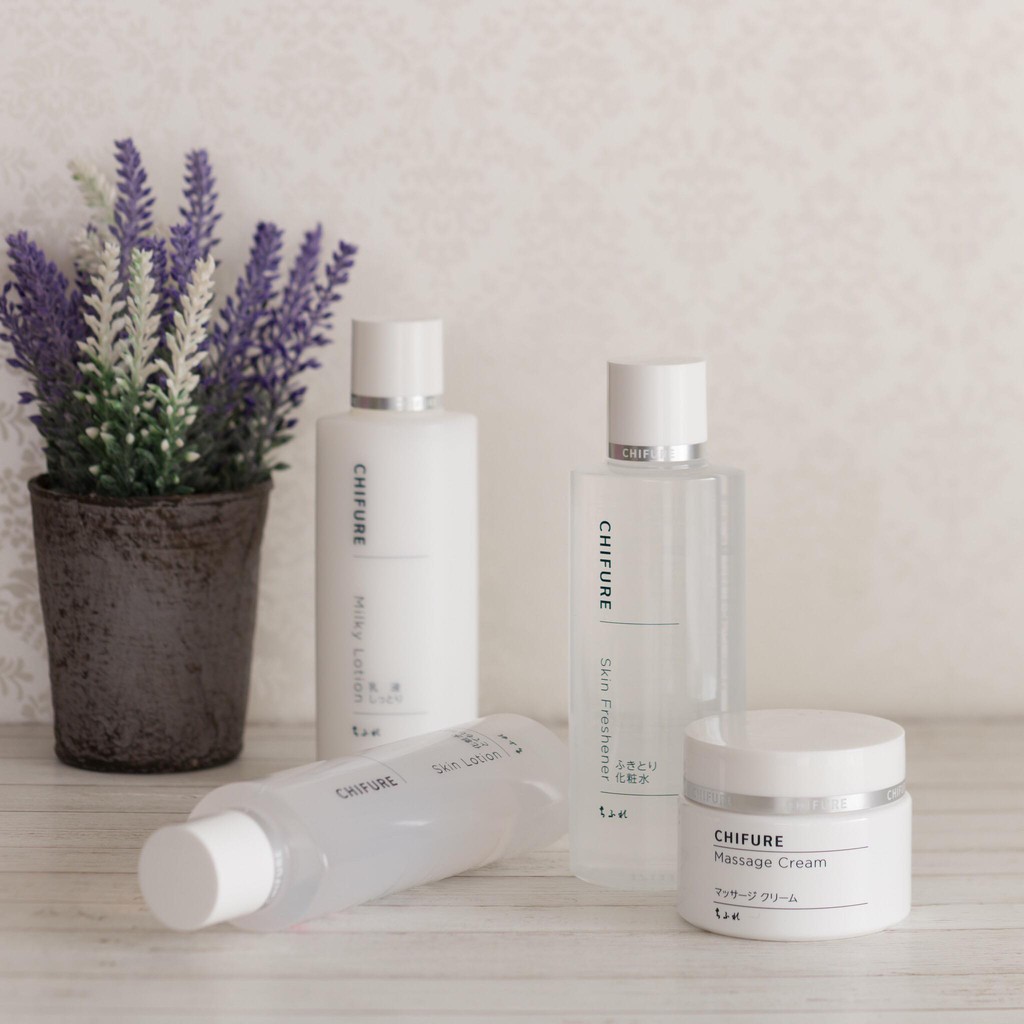 โลชั่นรูปแบบน้ำ สูตรปราศจากแอลกอฮอล CHIFURE SKIN LOTION NON ALCOHOL (180M) | Shopee Thailand