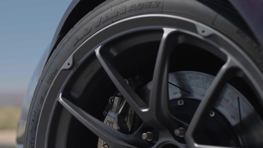 Yokohama ยางรถยนต์ รุ่น V552 ขอบ 15,16,17,18,19,20,21 ADVAN DB (1เส้น) | Shopee Thailand