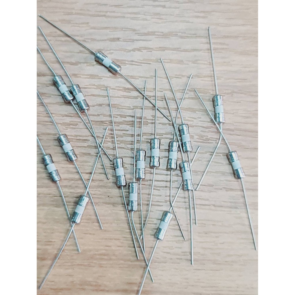 0000013 ฟิวส์ 2 ขา บัดกรี หางหนู (เซรามิค) 5x20 mm. 250V F5A (ต่อตัว ...