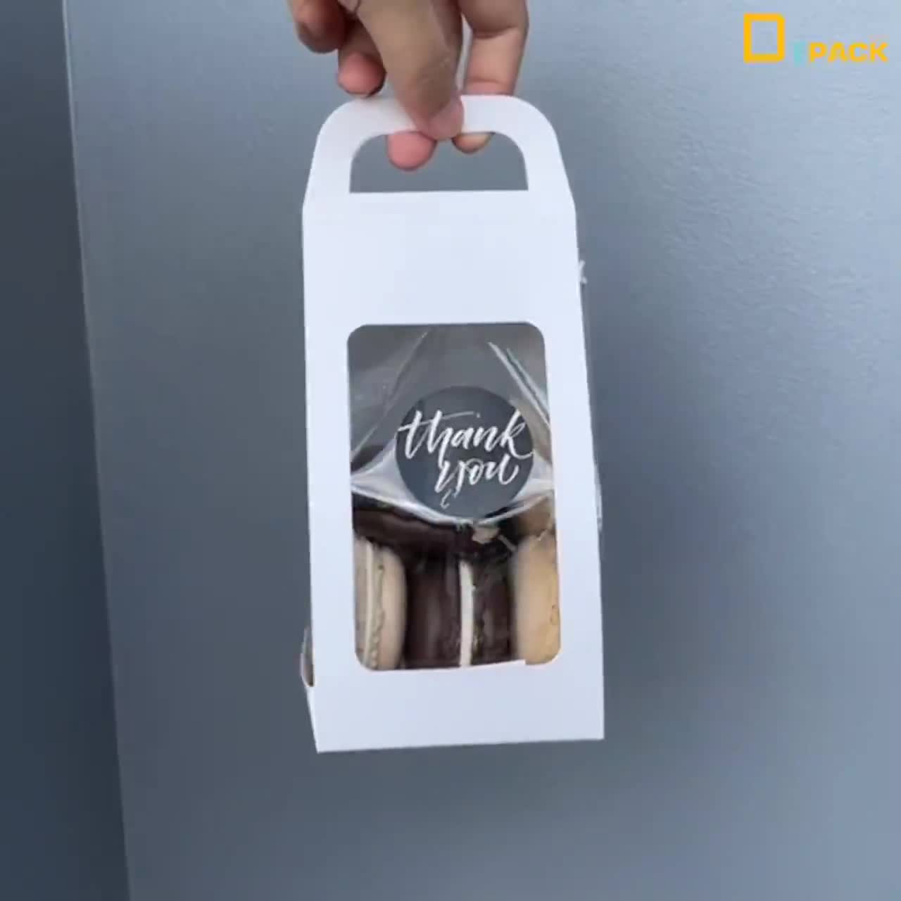 BW005-K(คราฟท์) กระดาษห่อถุงเจาะหน้าต่าง 2 ด้าน(แพ็คละ 50 ใบ)ราคาไม่รวมถุง/หัวปิดถุงหูหิ้วใส่ ...