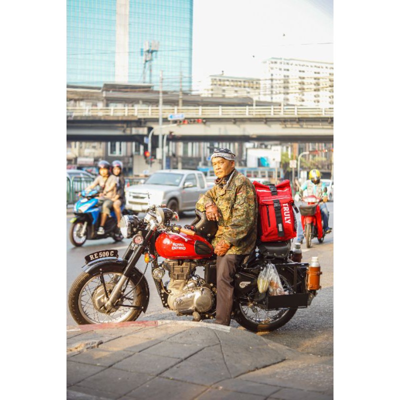 TRULY แบกสีแดง กระเป๋าเป้ BACKPACK REFLECTIVE BAG | Shopee Thailand