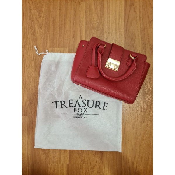 กระเป๋า A TREASURE BOX | CRANBERRY LADY | Shopee Thailand