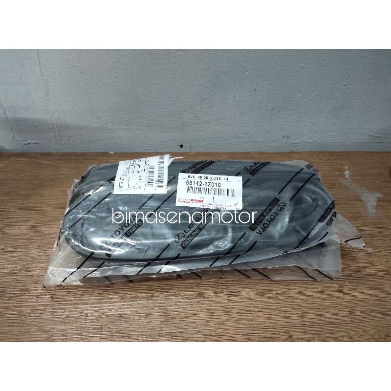 กระจกประตูหลังยางช่องขวา avanza xenia 68142-BZ010 | Shopee Thailand