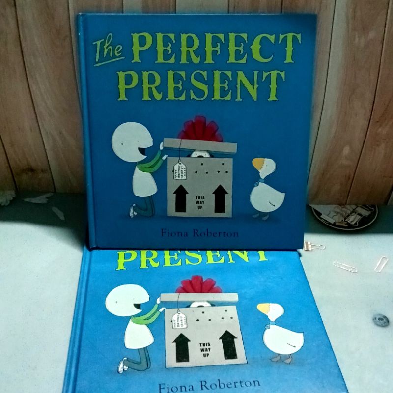 หนังสือปกแข็ง The Perfect Present มือสอง | Shopee Thailand