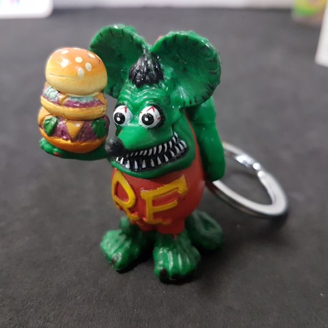 RAT FINK ratfink keychain พวงกุญแจ หนูผี ของสะสม | Shopee Thailand
