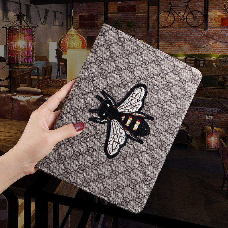 ปลอก Ipad Bee เย็บปักถักร้อยสําหรับ Ipad 2/3/4 Mini 1/2/3/4/5 Air 1/2/3 ...
