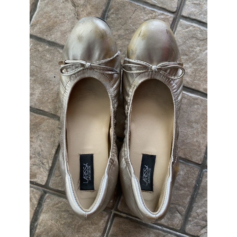Larissa รองเท้าหนังแกะส้นแบนทรงบัลเล่ต์ รุ่น Rissa เบอร์ 37 | Shopee ...