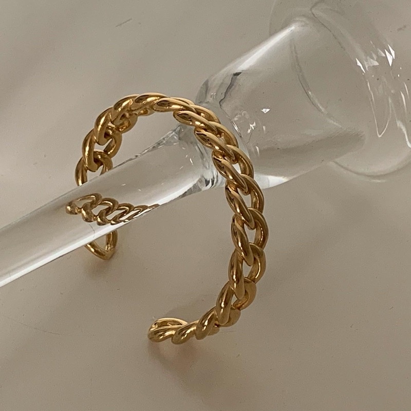HER OBJECTIVE_ HER CLASSIC BOLD CHAIN CUFF | Shopee Thailand