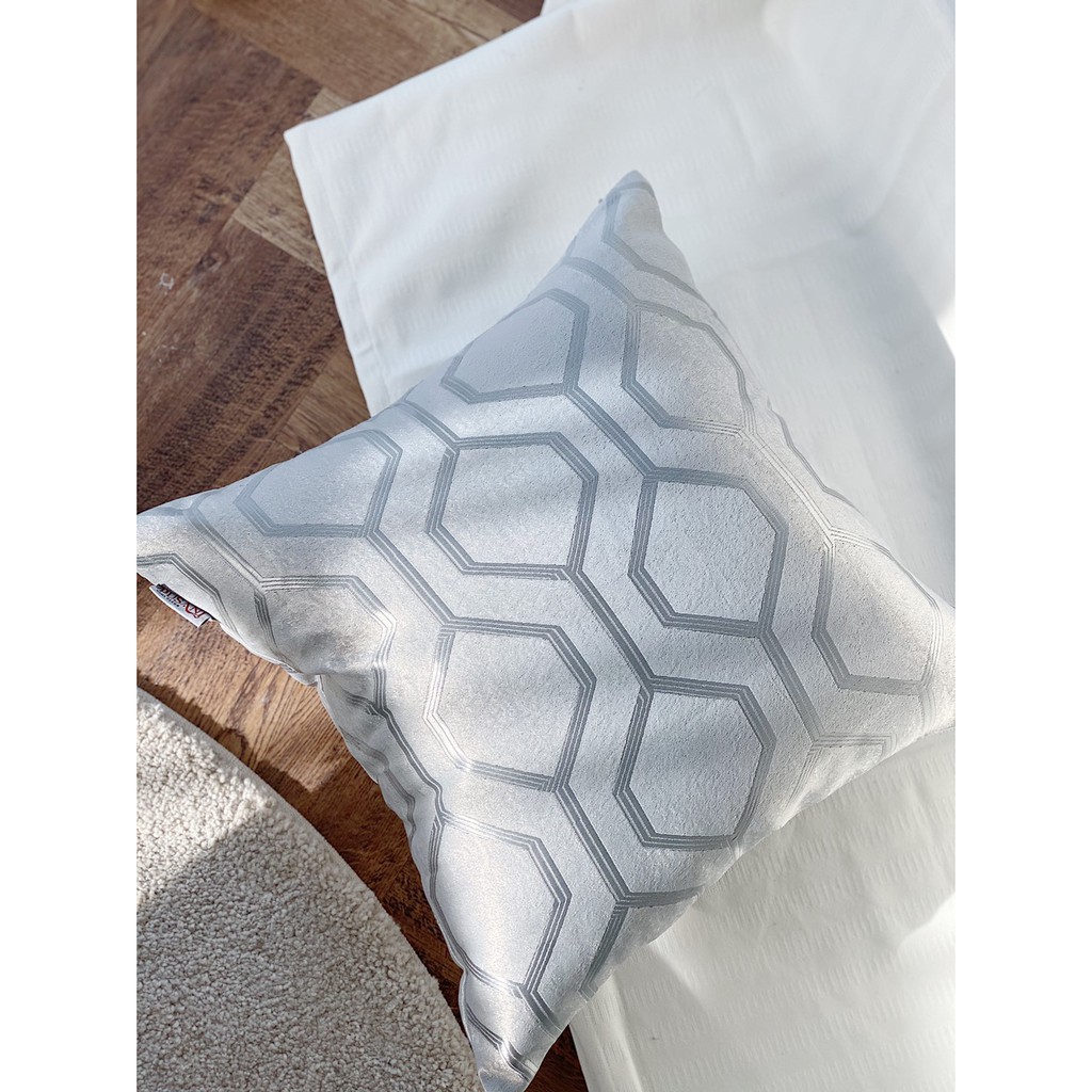 PUSANI - หมอนอิง ลายกราฟฟิก หกเหลี่ยม กำมะหยี่ พร้อมไส้หมอน มี 4 สีให้ ...